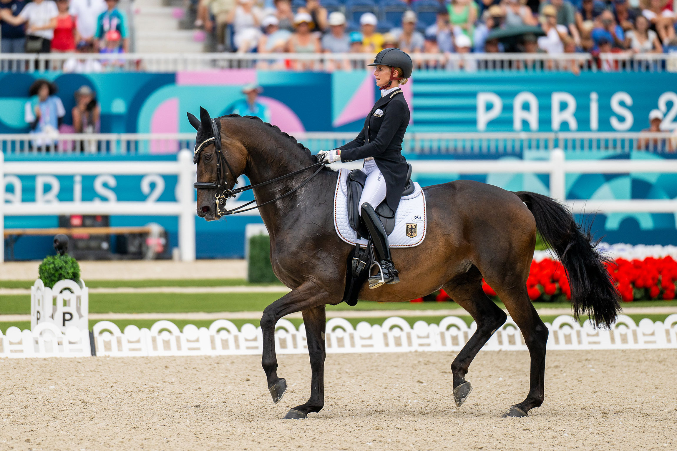 Jessica & Dalera Help Germany to Top Spot Ahead of Final